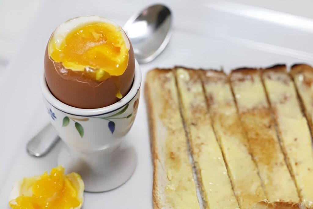 Dippy Eggs - How to make the perfect soft boiled egg with soldiers