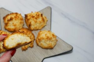 Chewy Coconut Macaroons – sweet tasty confectionery
