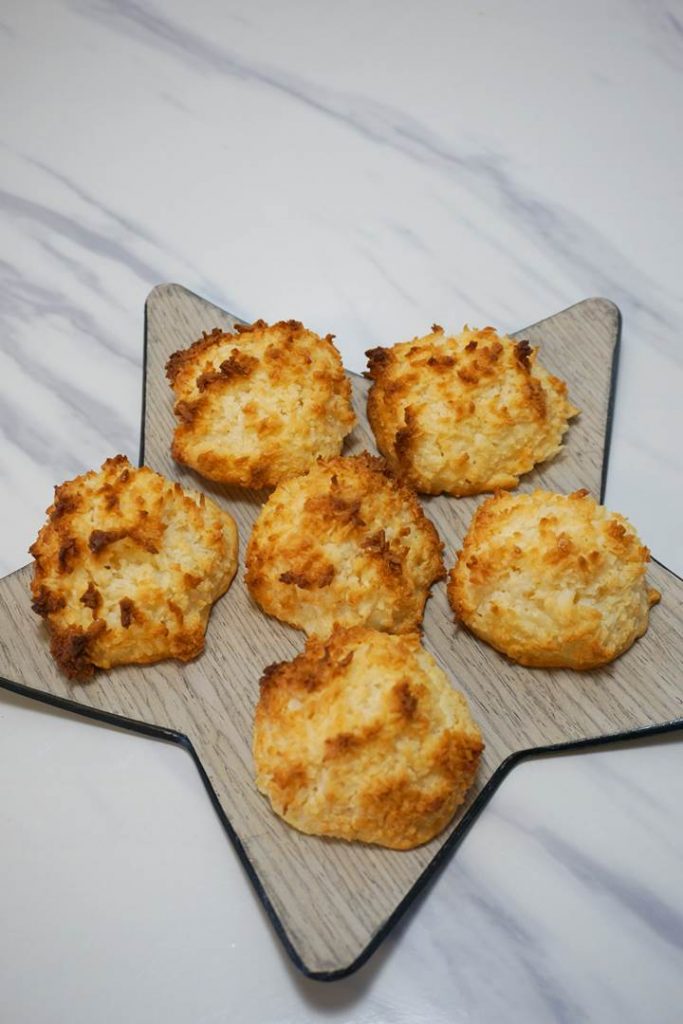 Chewy Coconut Macaroons – sweet tasty confectionery