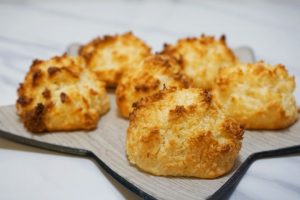 Chewy Coconut Macaroons – sweet tasty confectionery