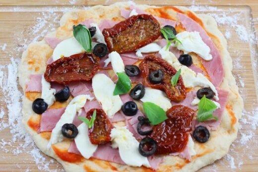 Authentic Italian Pizza - make your own thin Italian pizza dough!