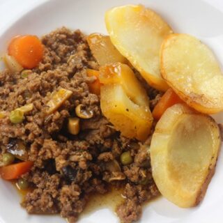 Minced Beef Hotpot - delicious comfort food from the UK at its best