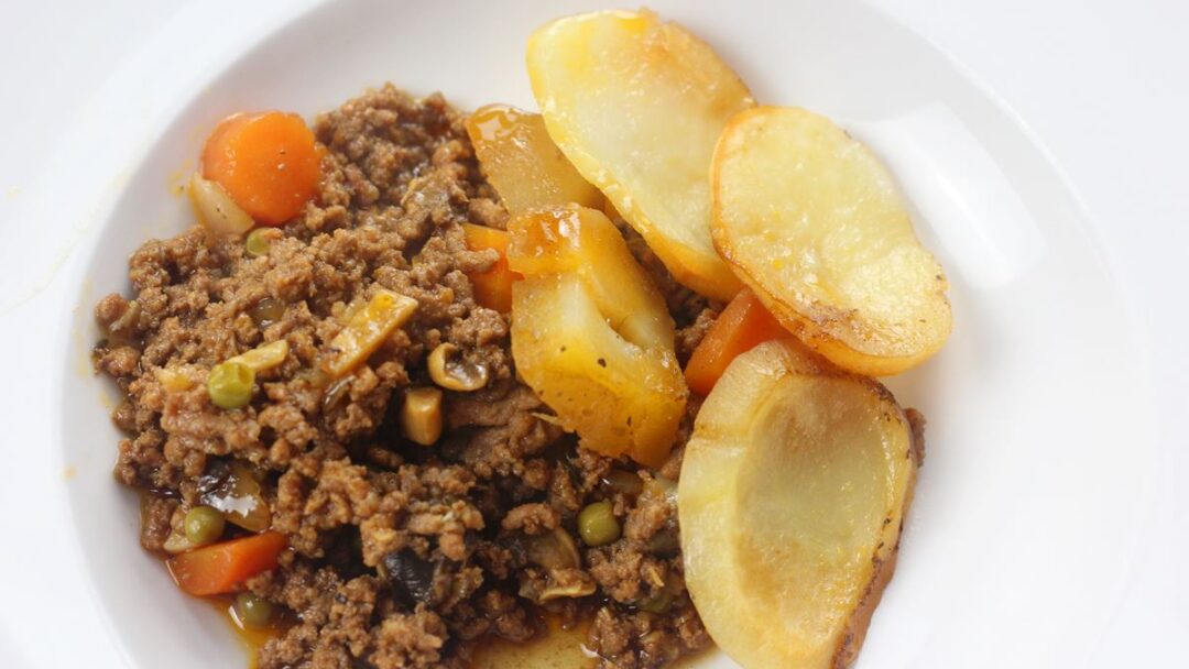 Minced Beef Hotpot - delicious comfort food from the UK at its best